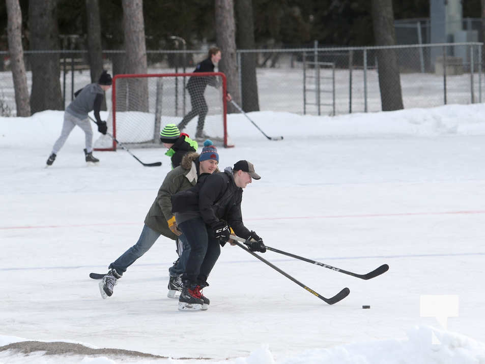 Weekend Fun At The Castleton Sports Club Outdoor Rinks - Today's ...